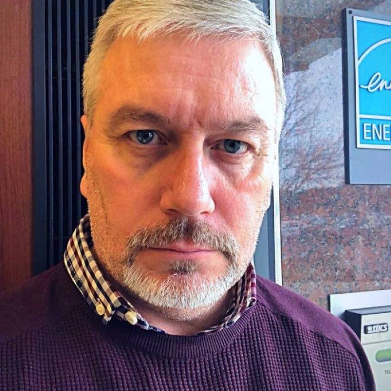 Rick Staines, Security Specialist - The Newscasters