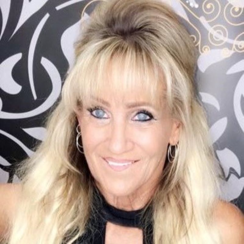 Victoria Lee Scott, President of The Newscasters Studio - The Newscasters