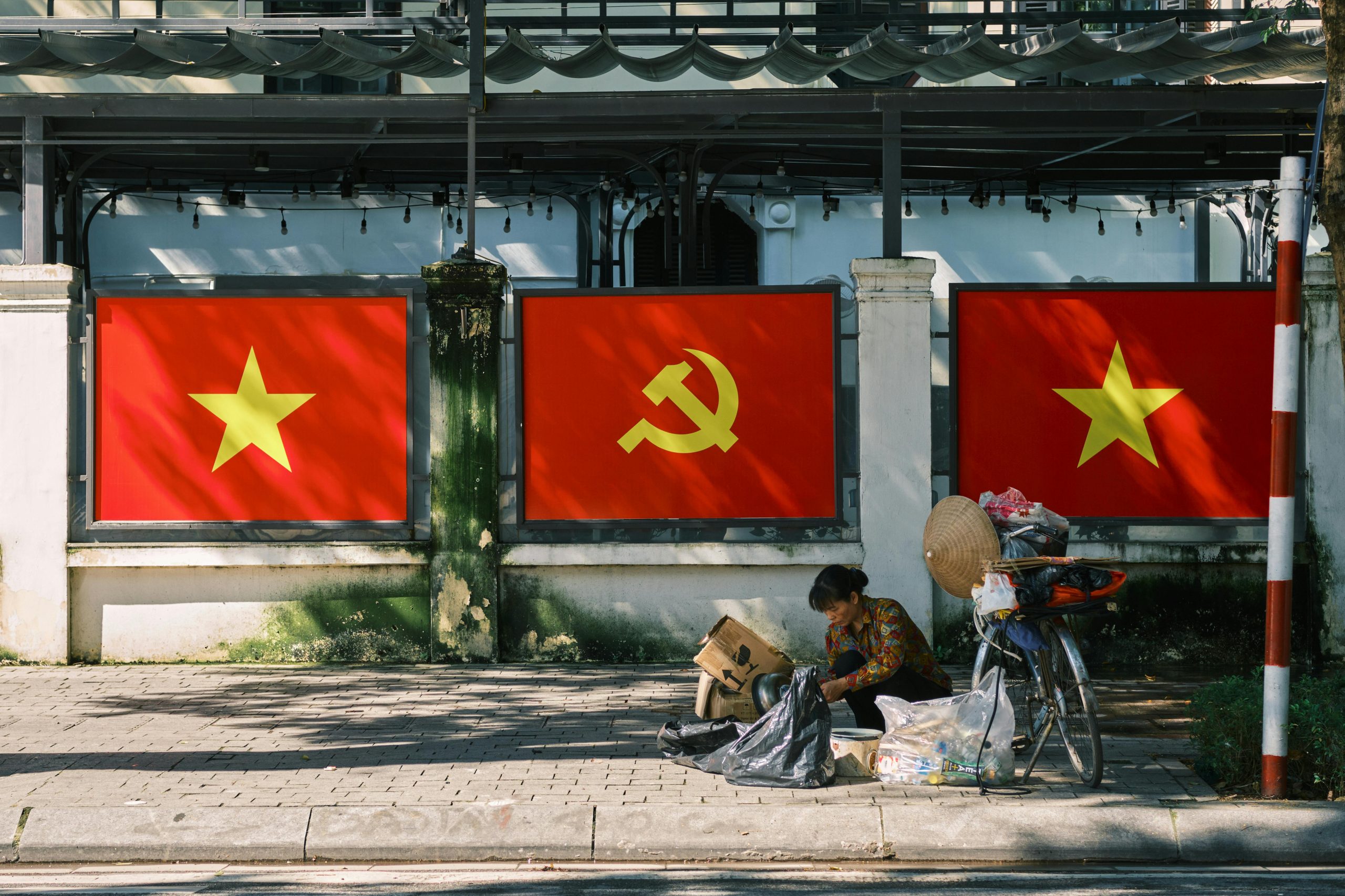 8 Steps to Communism - The Newscasters
